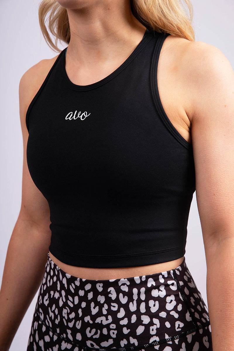 The Senara Crop Top - Smooth Black – Avo Activewear